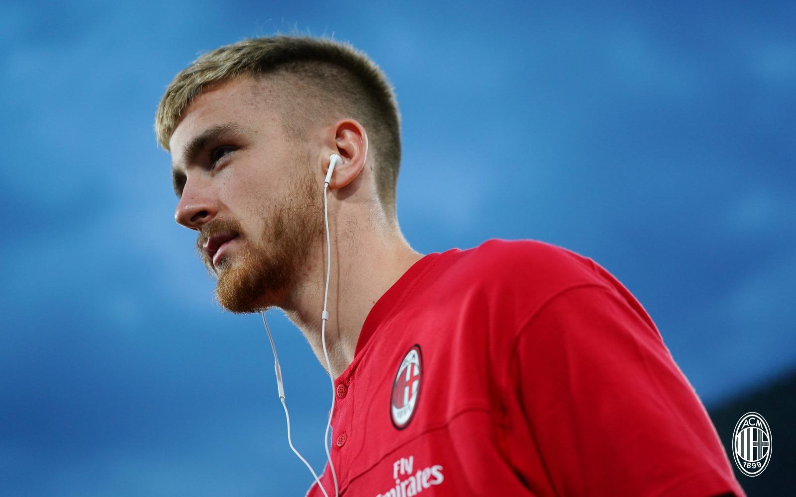 "Egy álmot élek meg itt a Milannál" - Alexis